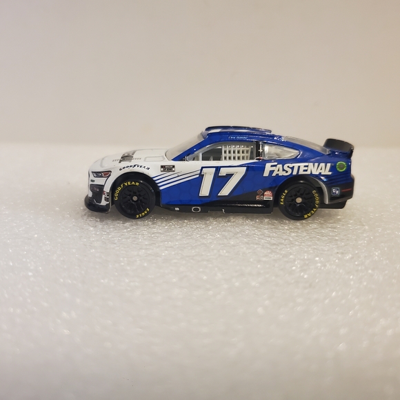Toys | 222 Wave 1 Nascar Authentics Next Gen Test Car 17 Fastenal Ford ...